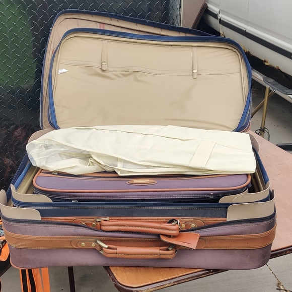 jaguar | Storage & Organization | Vintage Jaguar 3 Piece Luggage Set ...